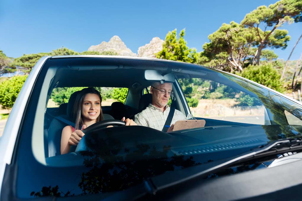 Driving Lessons { Northern Driving School | (03) 9432 1972